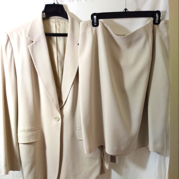 Peter Nygard | Skirts | Nygard Collection Skirt Suit | Poshmark